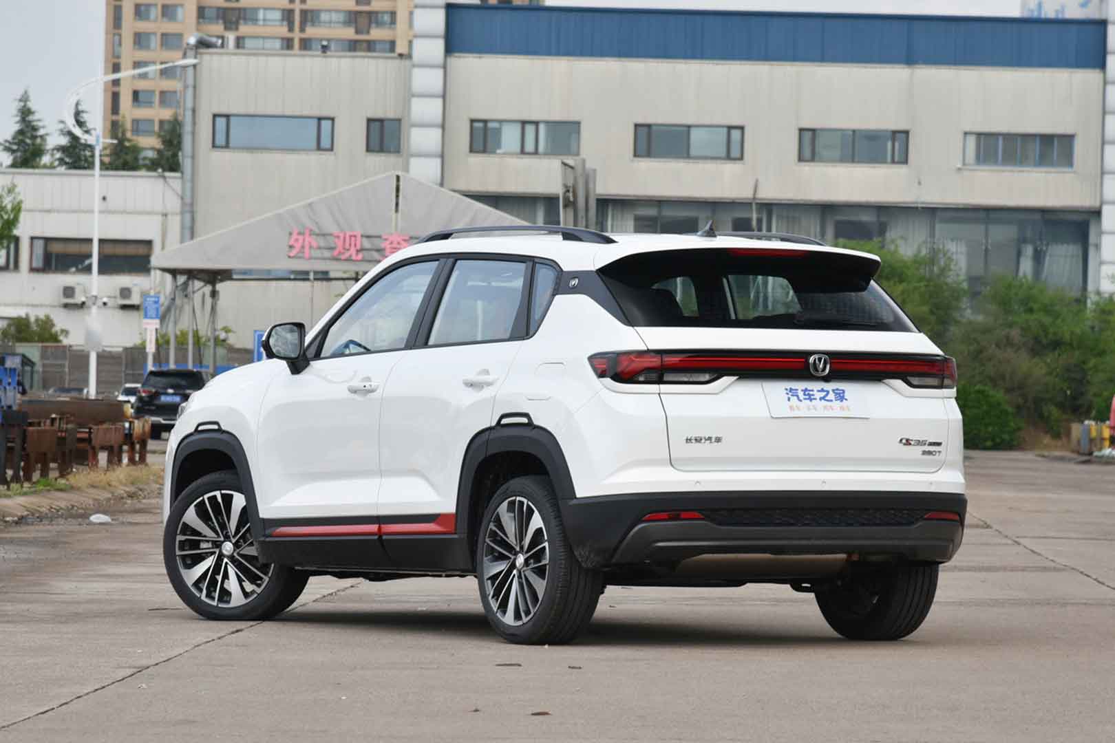 مشخصات خودرو چانگان CS35 پلاس | موتورانو